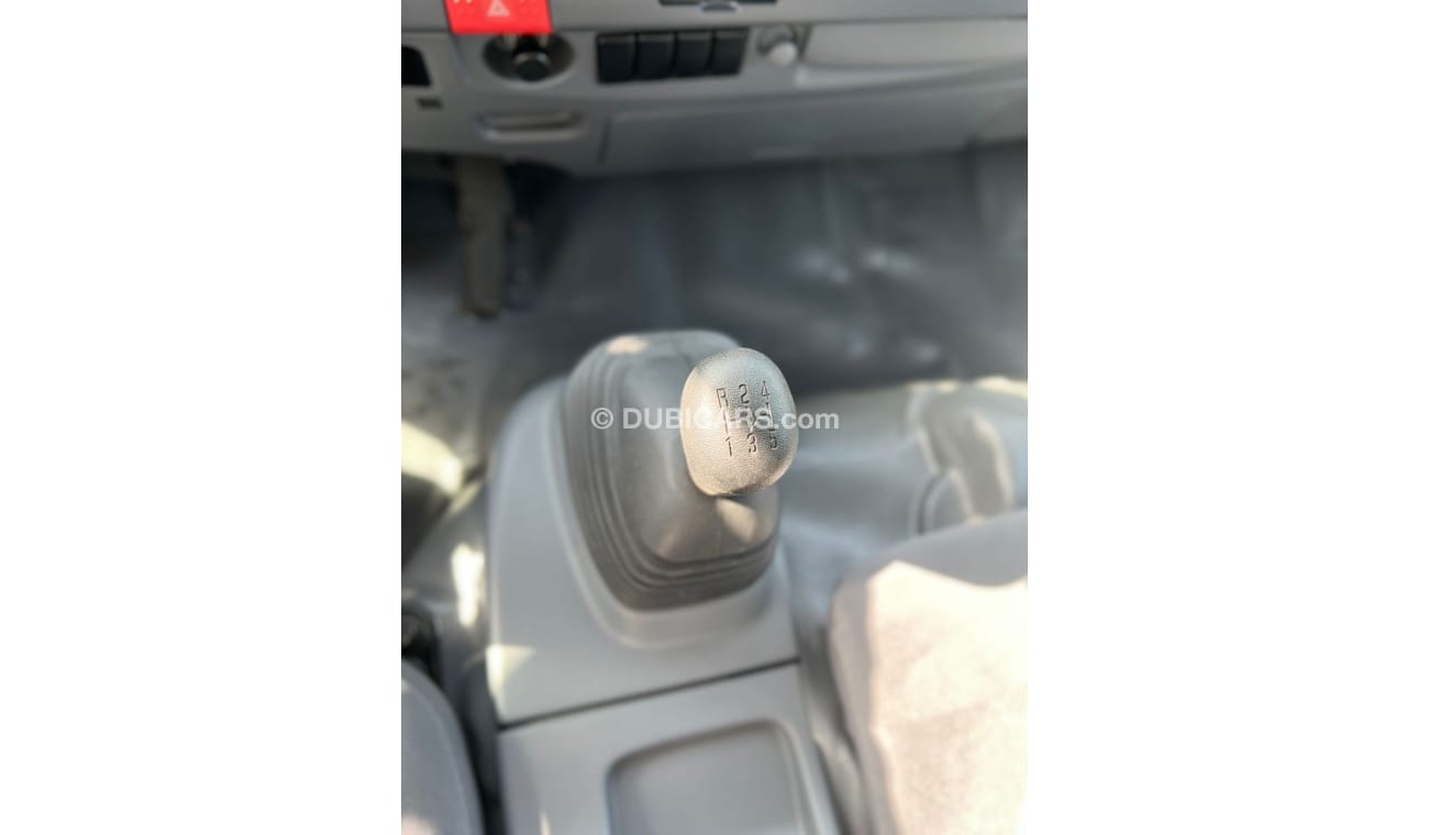 New Isuzu Npr85 Crew Cab, 3.0 CC, MY 2023 2023 for sale in Dubai - 708415