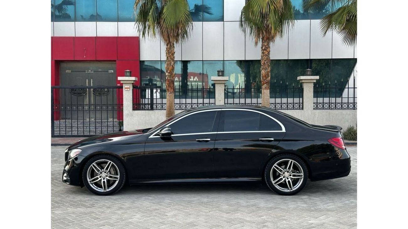 Used Mercedes-Benz E300 Std 2017 for sale in Dubai - 714621