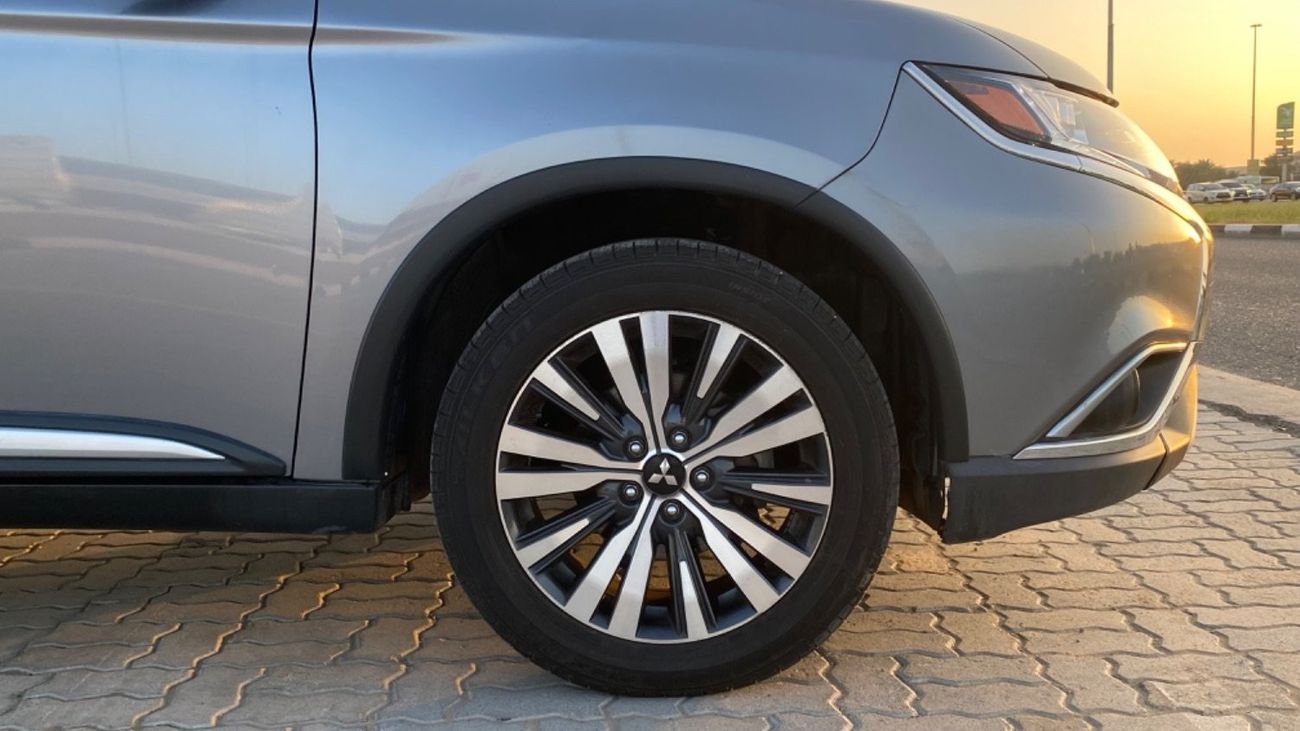 Used Mitsubishi Outlander GLX Basic 2019 for sale in Sharjah - 721982