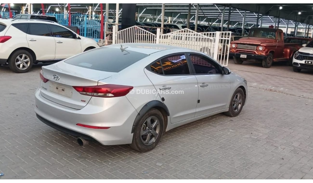 Used Hyundai Avante 2016 Gasoline 2016 for sale in Sharjah - 676017