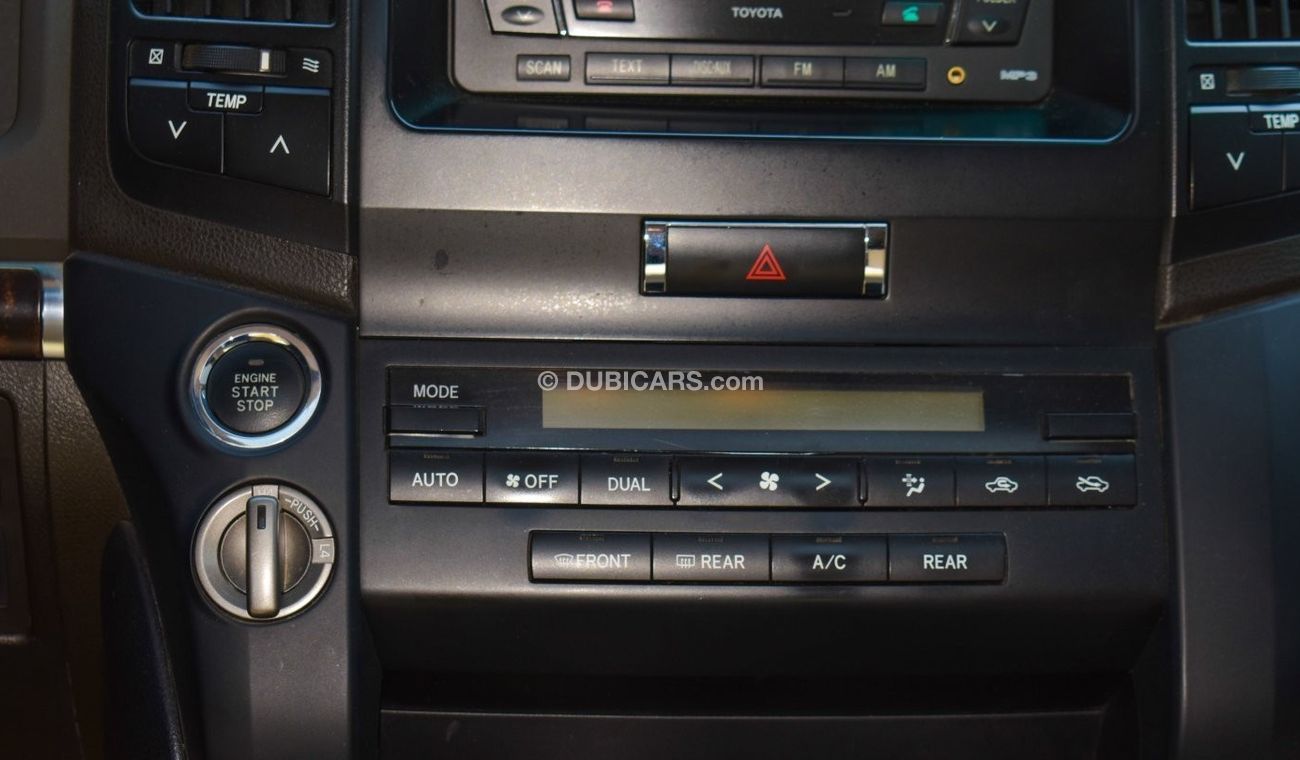 Used Toyota Land Cruiser LC 200 - GXR V6 4.0L PETROL 2010 - 291000 KM ...