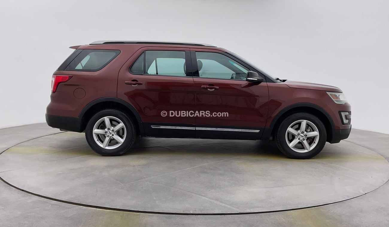 Used Ford Explorer XLT 3500 2016 for sale in Dubai - 484693