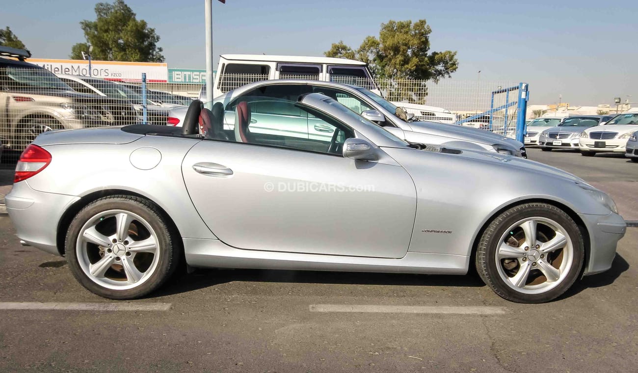 Used Mercedes-Benz SLK 200 2007 for sale in Dubai - 142470