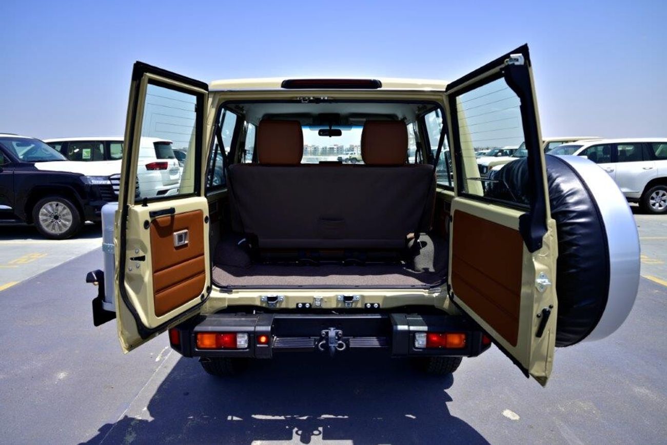 New Toyota Land Cruiser 70 71 SWB LX-Z 4.0L Petrol 4WD AT 2024 for sale in Dubai - 753910