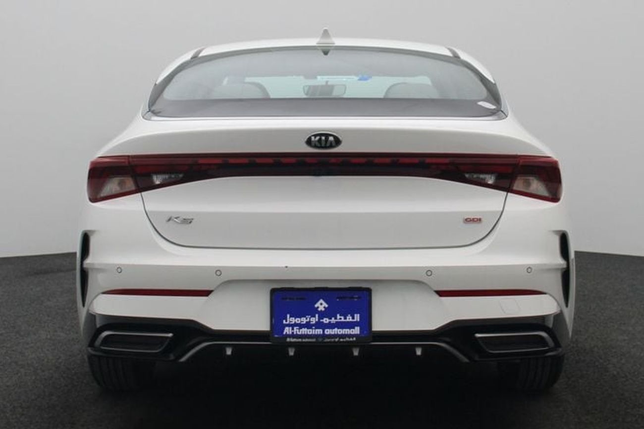 Used Kia K5 LX 2.5 2021 for sale in Dubai - 832749