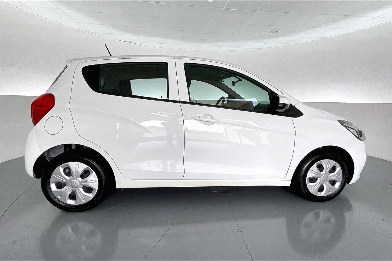 Used Chevrolet Spark LS 2020 for sale in Dubai - 654657