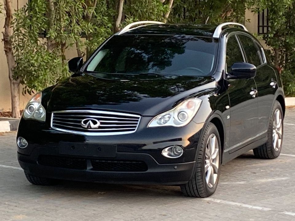 مستعملة إنفينيتي QX50 2015 للبيع في الشارقة - 551310