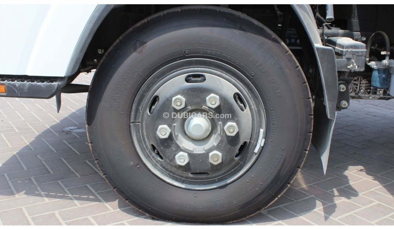 New Isuzu NPR 4570 CC 71 INSULATED BOX VAN MT 2023 for sale in Dubai ...