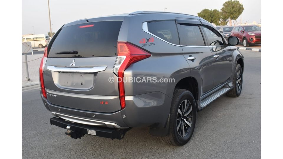 Used Mitsubishi Pajero diesel right hand drive grey color 2.4L year ...