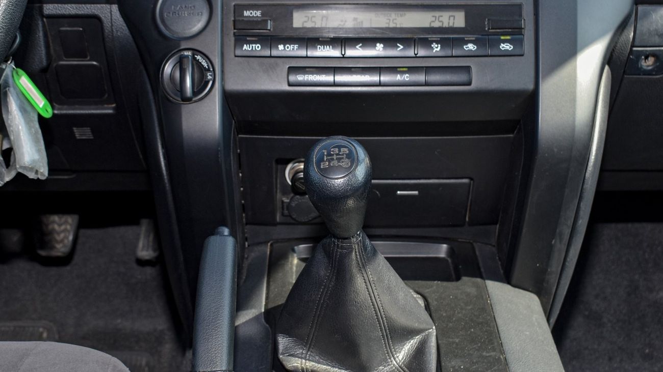 Used Toyota Land Cruiser GX 4.0 M/T 2021 for sale in Dubai - 789023