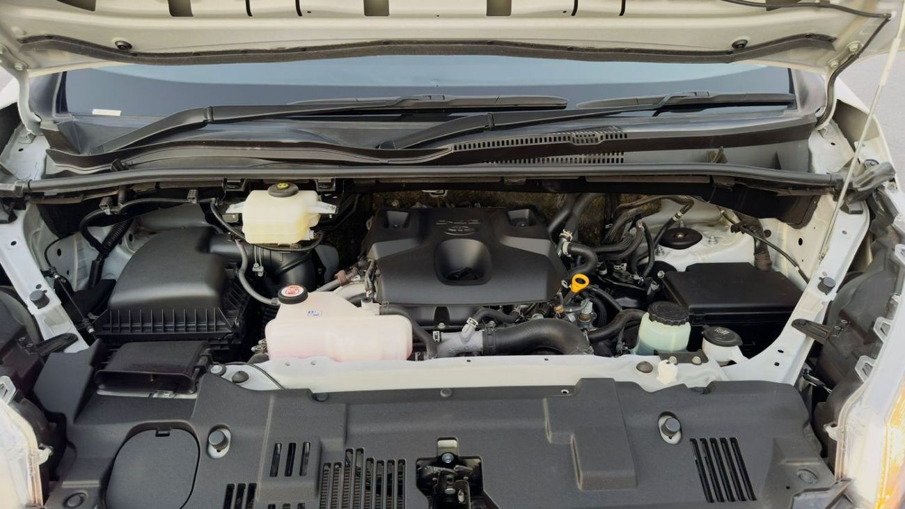 Used Toyota Hiace PREMIUM CONDITION | 2.8L DIESEL | RHD | 2021 ...