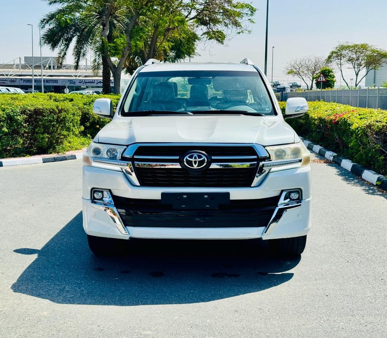 Used Toyota Land Cruiser GXR LAND CRUISER 4.6L 2018 GCC VERY GOOD ...