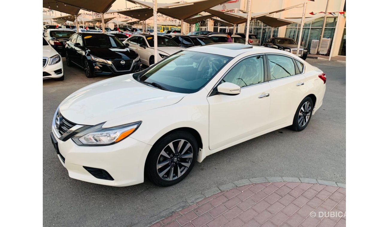 Used Nissan Altima SV 2016 for sale in Sharjah - 564698