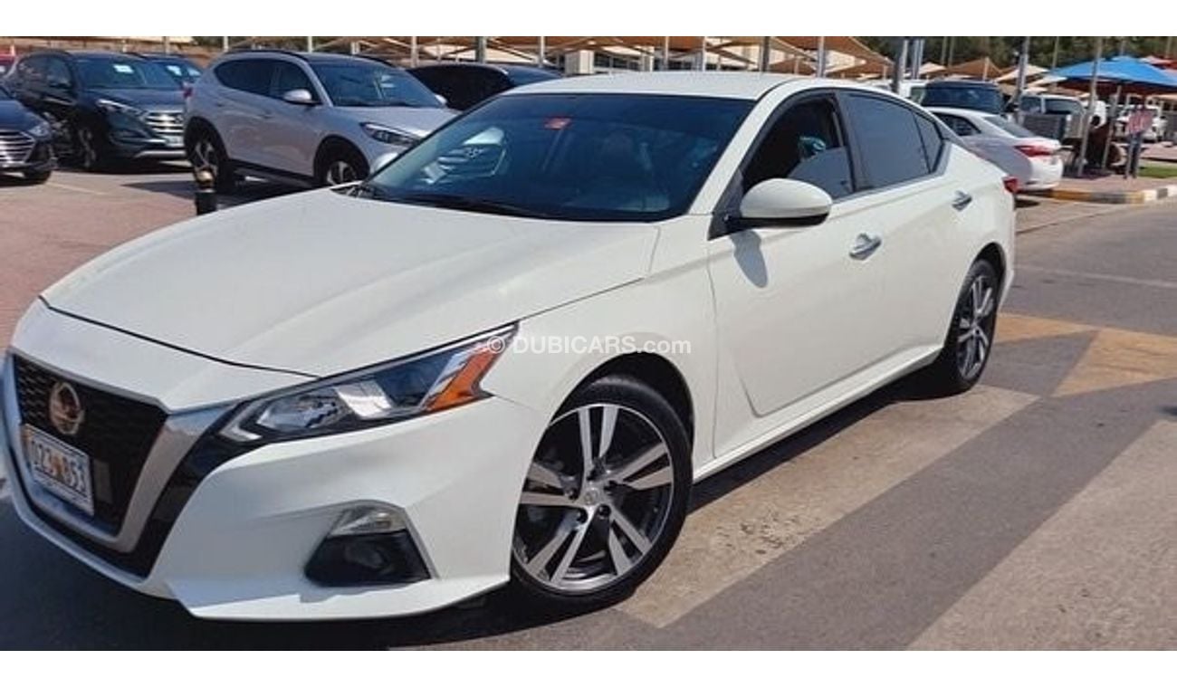 Used Nissan Altima SL Very clean car 2020 for sale in Dubai - 555010