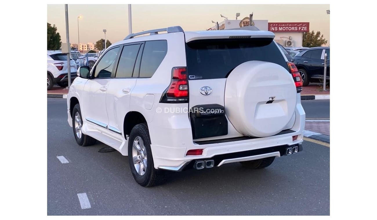 Used Toyota Prado Limited 2015 for sale in Dubai - 698250