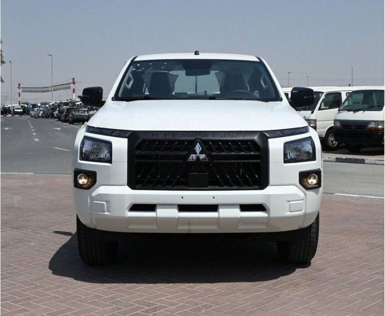 New Mitsubishi L200 GLX 2.4L 2024 for sale in Dubai - 898720
