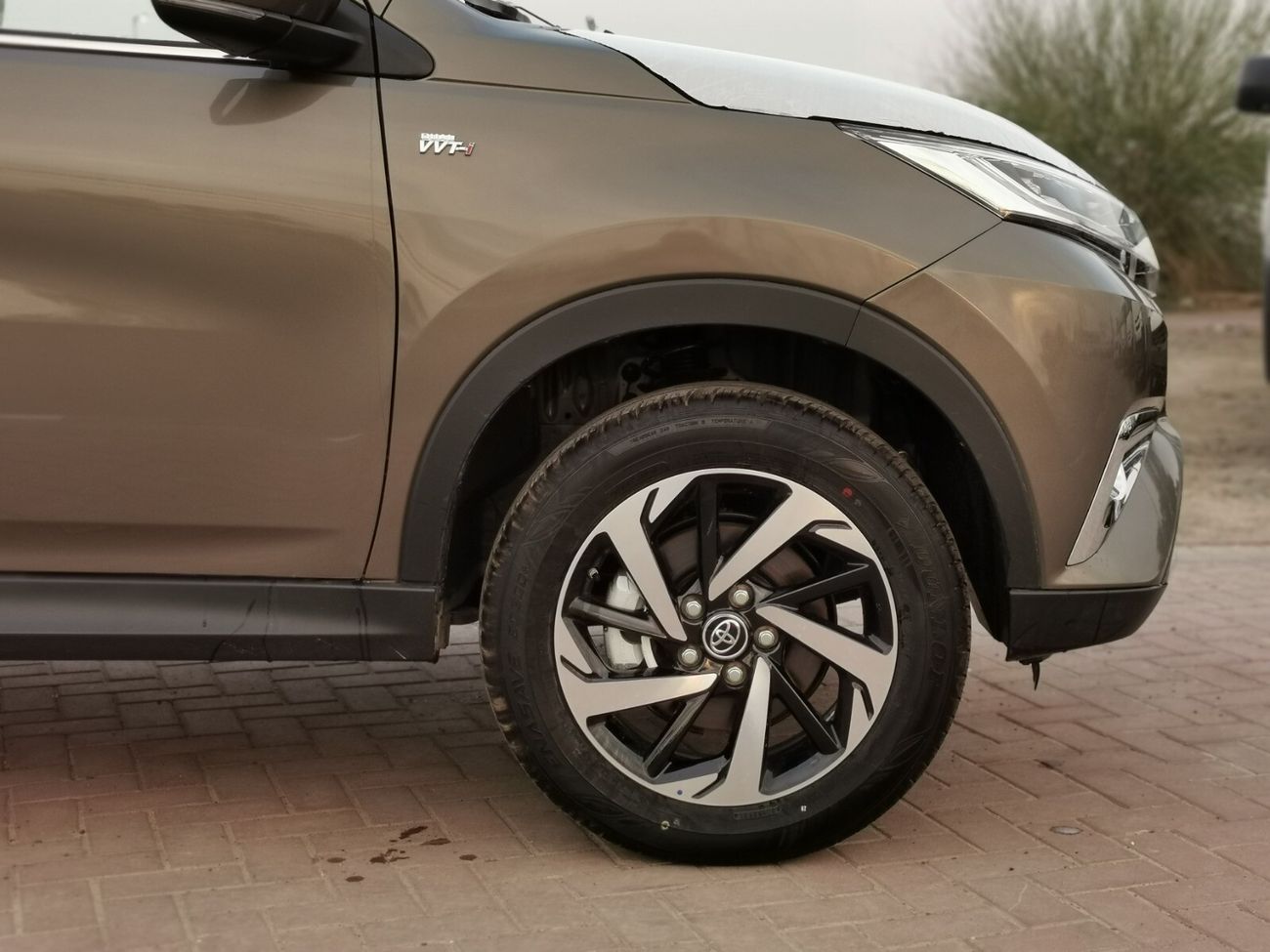 New Toyota Rush G CLASS, 1.5L 4CY Petrol, 17" Rims, Front & Rear A/C ...