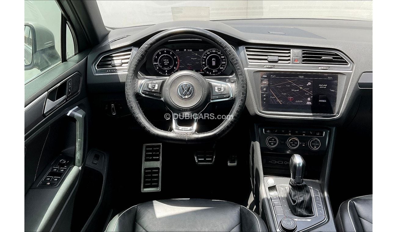 Used Volkswagen Tiguan R-Line 2018 for sale in Dubai - 512567