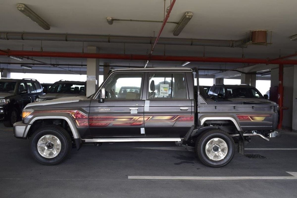 Toyota Land Cruiser Double Cab Pickup V8 4.5L Turbo Diesel 4WD Manual ...