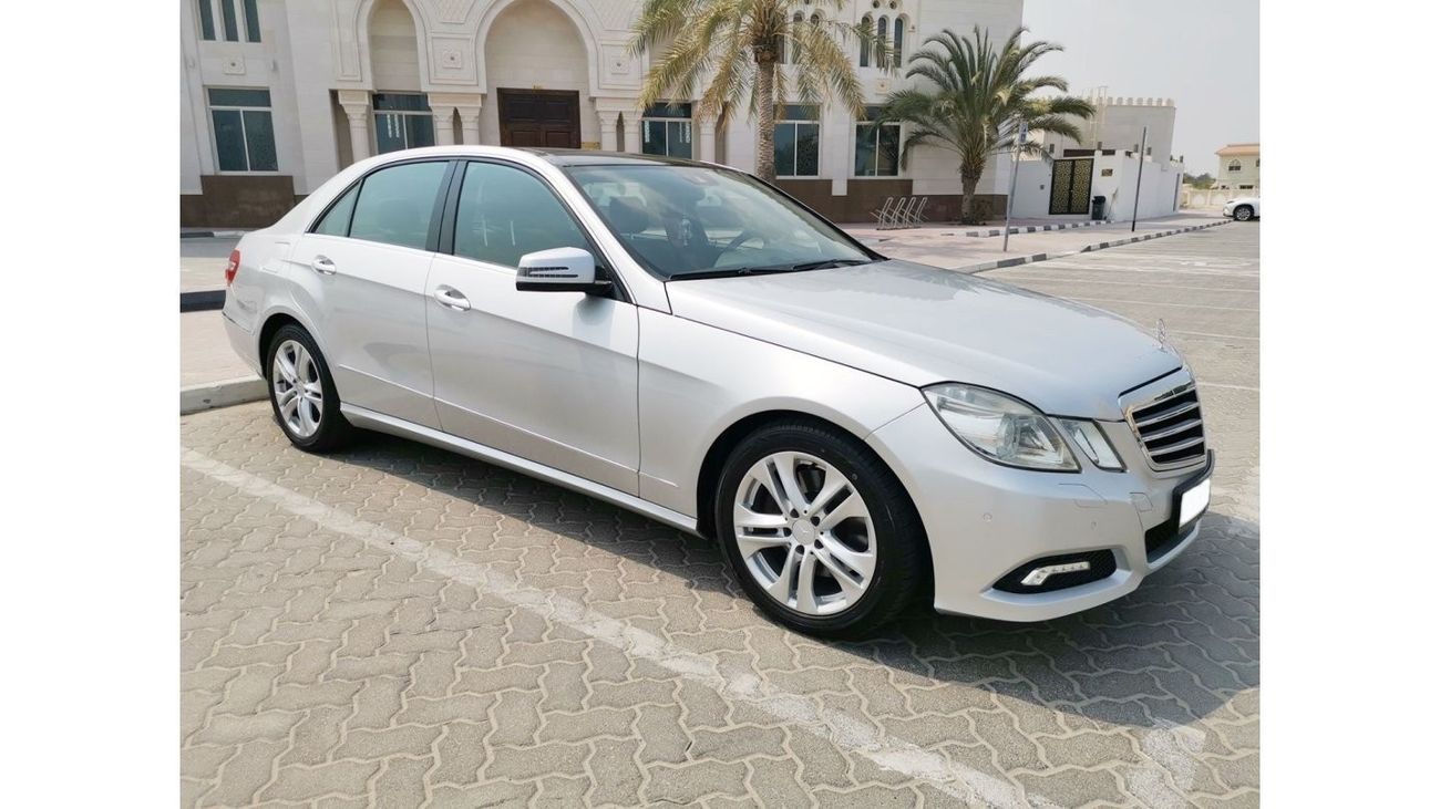 Used Mercedes-Benz E300 2010 for sale in Dubai - 719317
