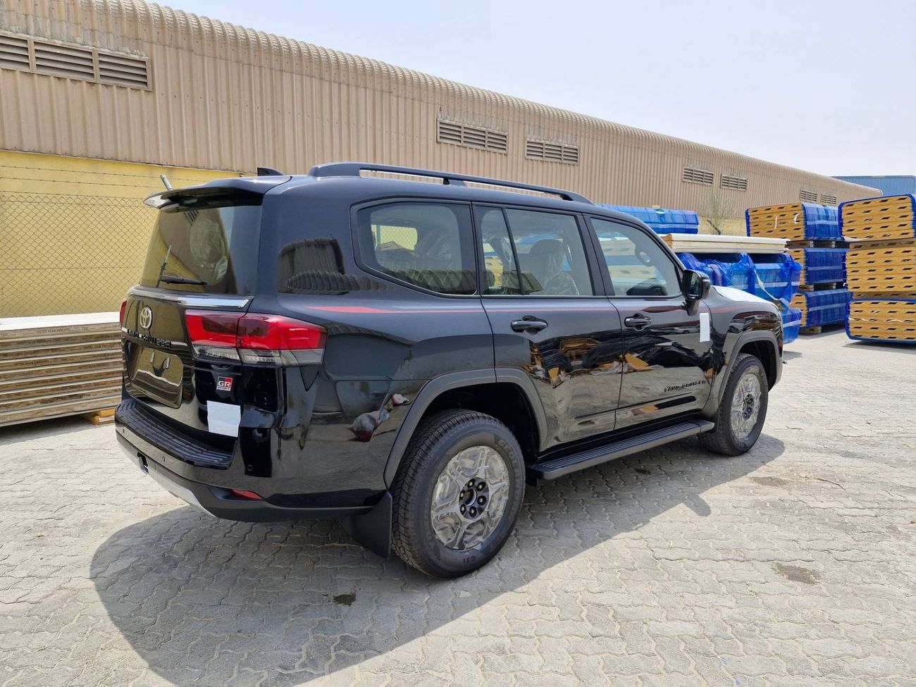 New Toyota Land Cruiser 3.5T GR-Sport Hybrid 2025 4X4 BRAND NEW 0KM 2025 for sale in Dubai - 889165