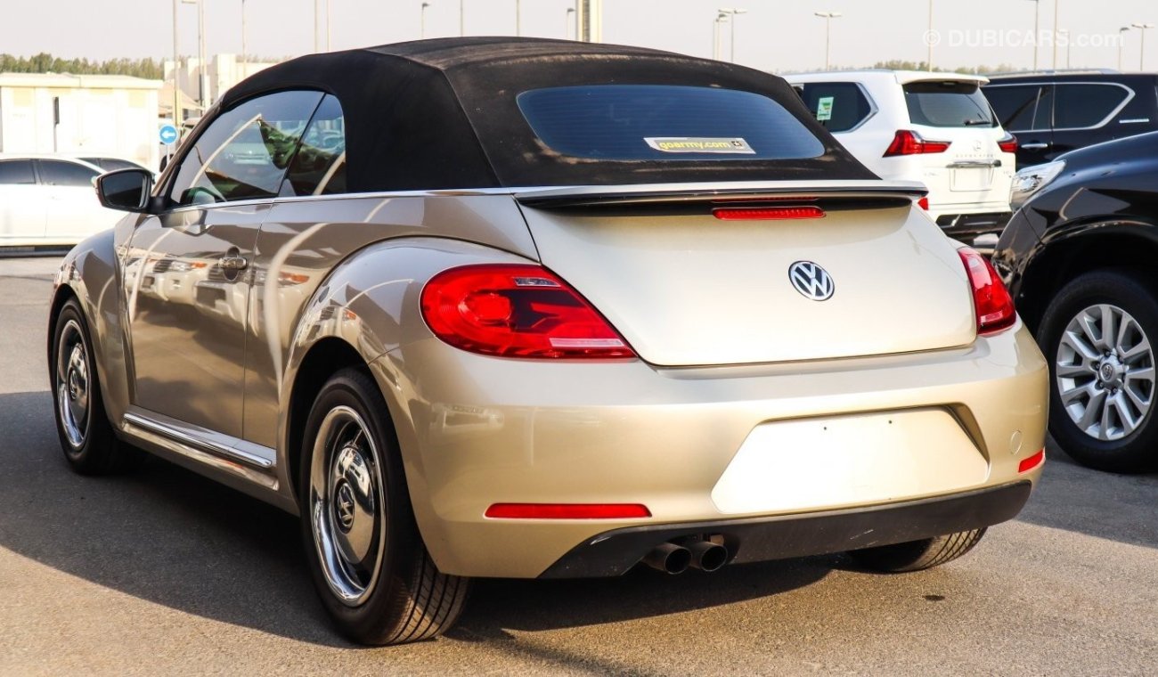 Used Volkswagen Beetle 2015 beetle turbo 2015 for sale in Dubai - 443175