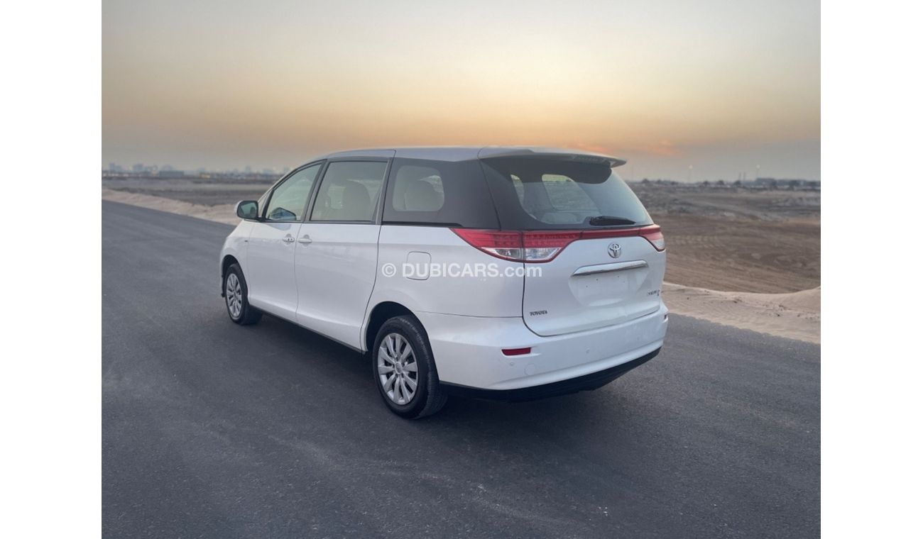 Used SE Toyota previa 2015 GCC 2015 for sale in Sharjah - 684065