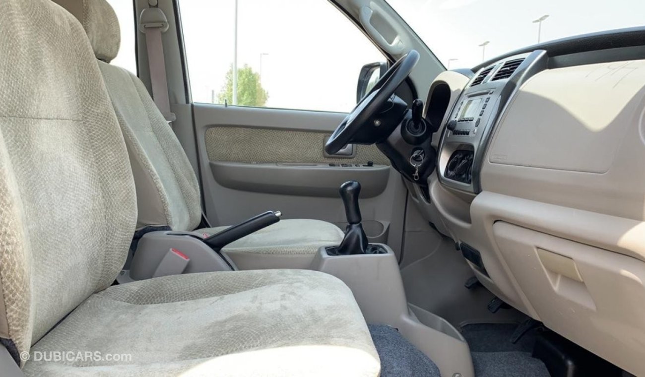 Used Suzuki APV 2016 8 seats Ref# 461 2016 for sale in Sharjah - 449840