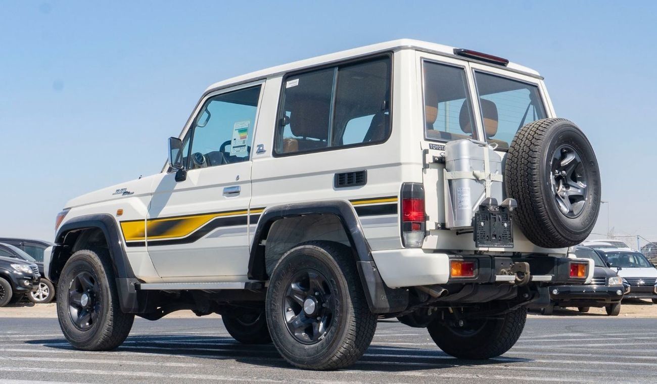 New Toyota Land Cruiser 70 2022 Toyota LC71 4.0L Petrol with leather seat (70th Anniversary ...