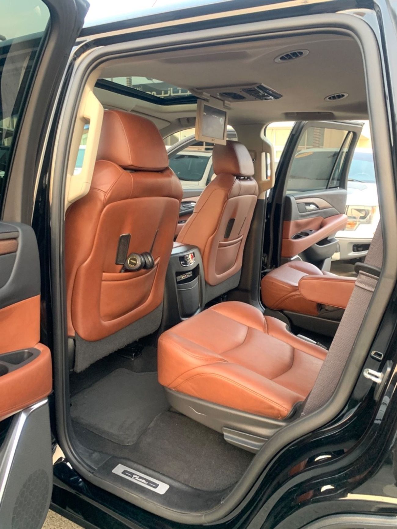 Used Cadillac Escalade 2016 for sale in Sharjah - 760753