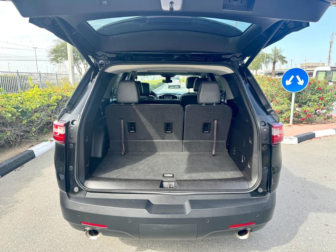 Used LS CHEVROLET TRAVERSE 3.6L MODEL 2019 GCC VERY GOOD CONDITION 2019 ...