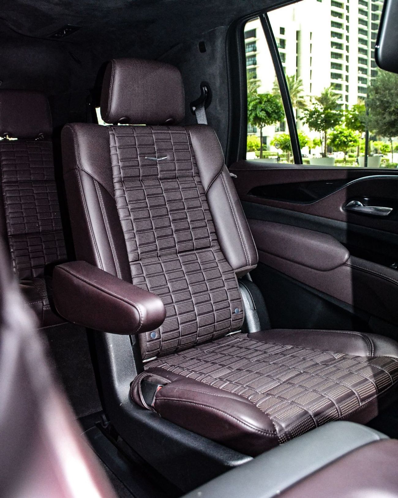 Used Cadillac Escalade Platinum 600 Fully loaded Low Mileage Perfect ...