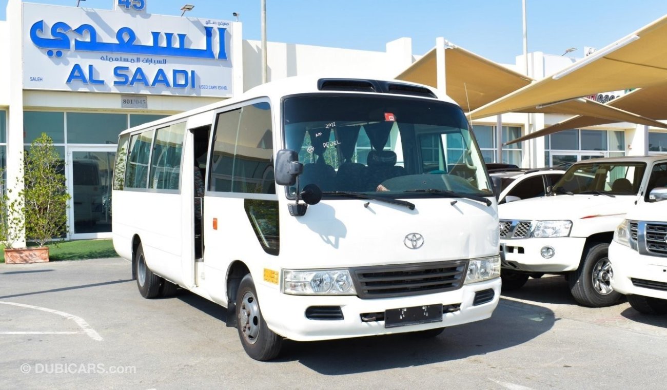 مستعملة تويوتا كوستر 2011 للبيع في دبي - 562513