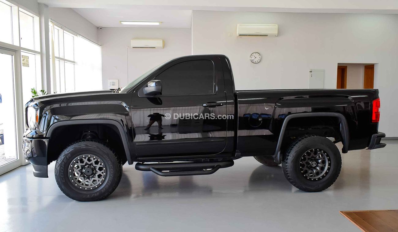 Used GMC Sierra Z71 SLT 2017 for sale in Dubai - 240492