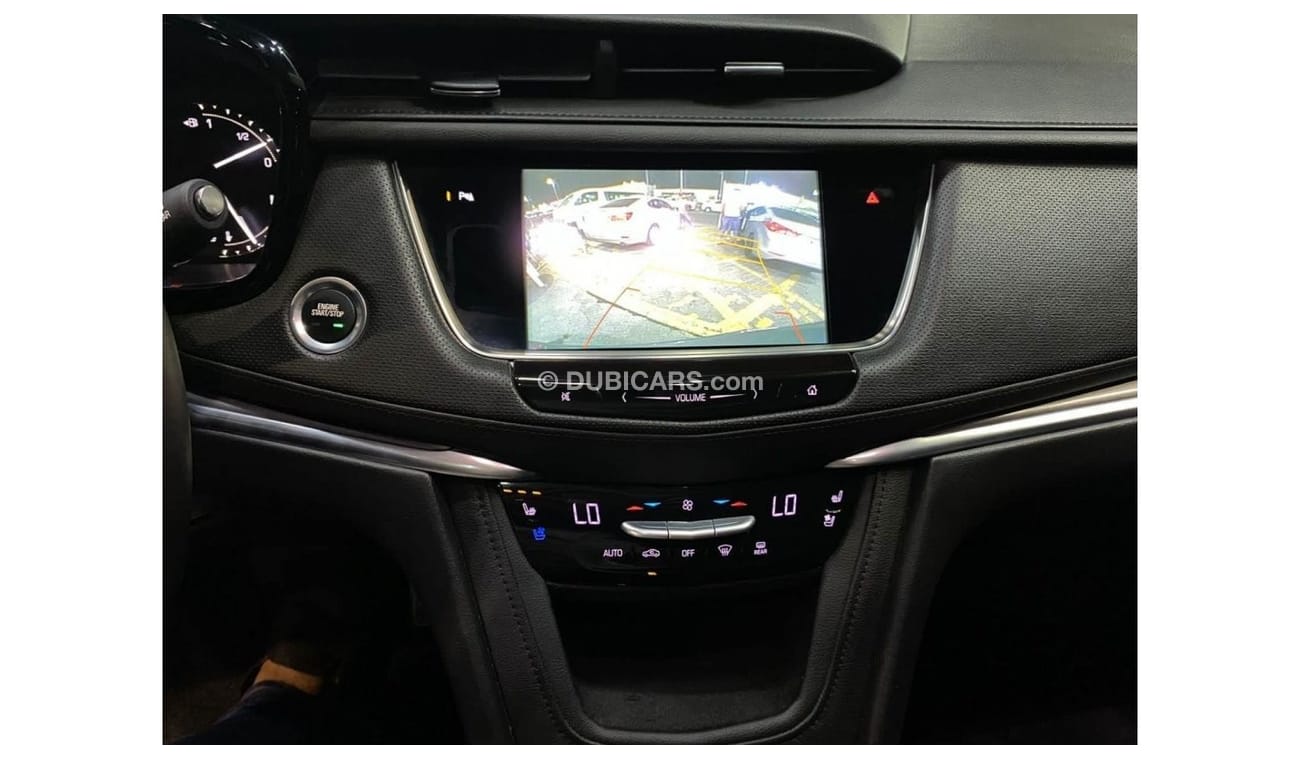 Used Cadillac XT5 Luxury AWD 2018 for sale in Dubai - 641783