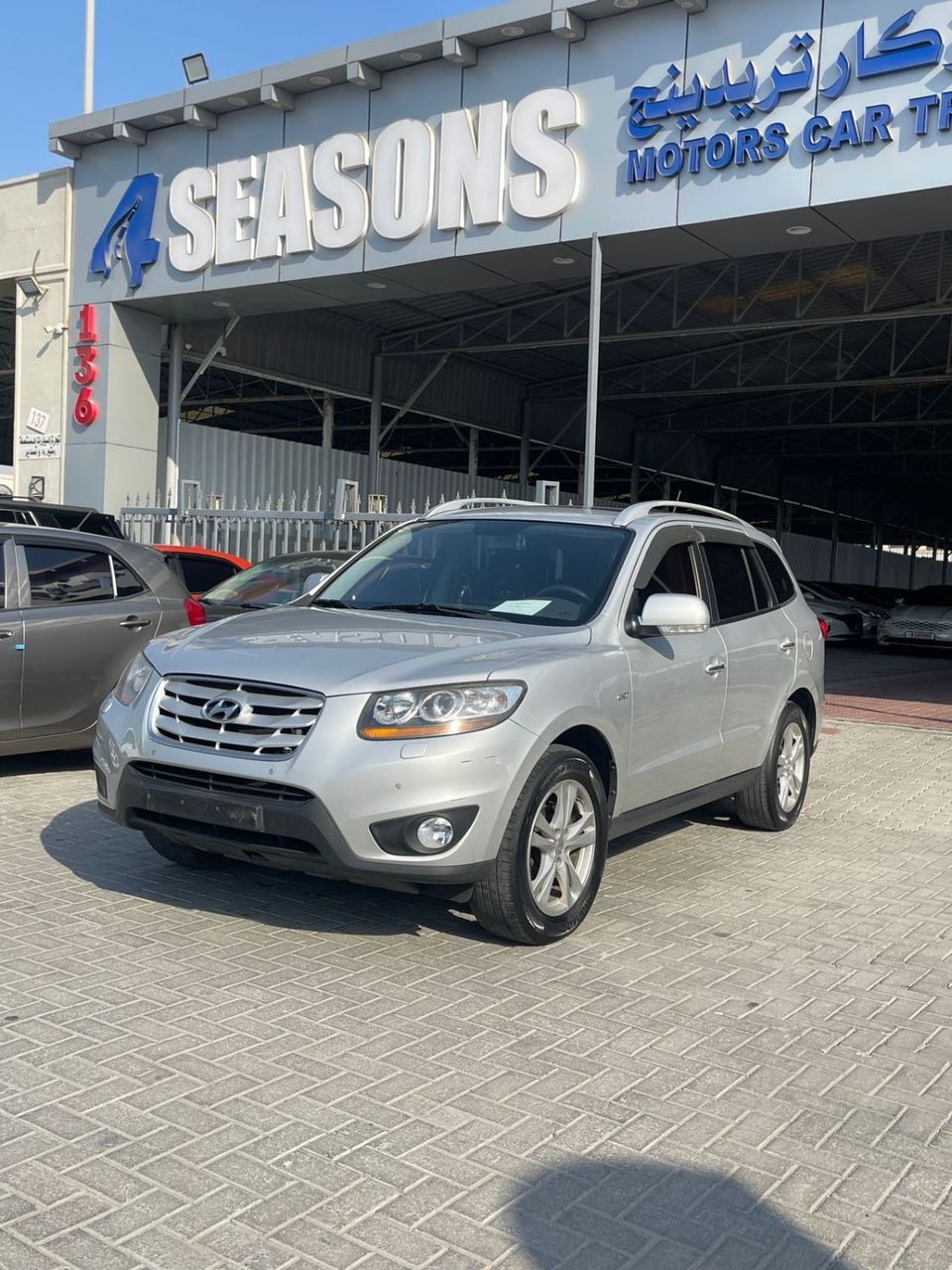 Used Hyundai Santa Fe DIESEL 2.2 2011 for sale in Ajman - 795433