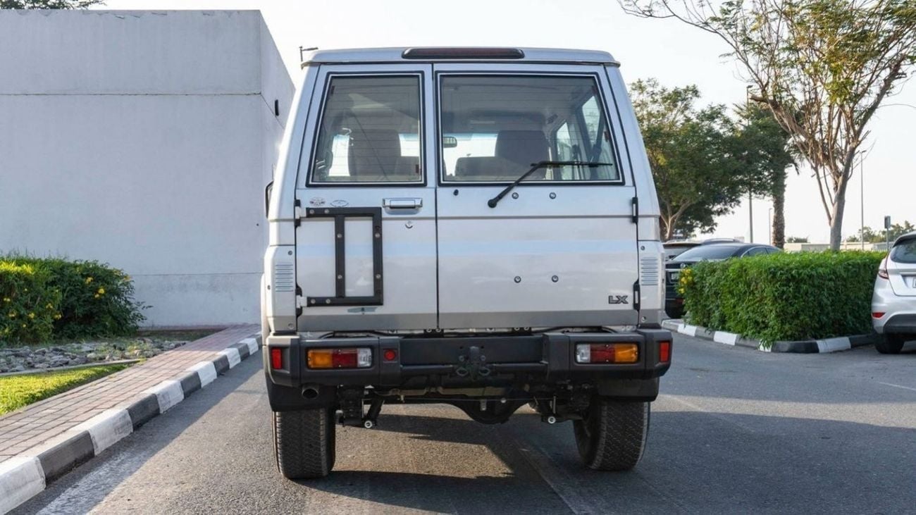 New Toyota Land Cruiser Hard Top 2024 Toyota LC71 4.0 Petrol 2024 for sale in Dubai - 709786