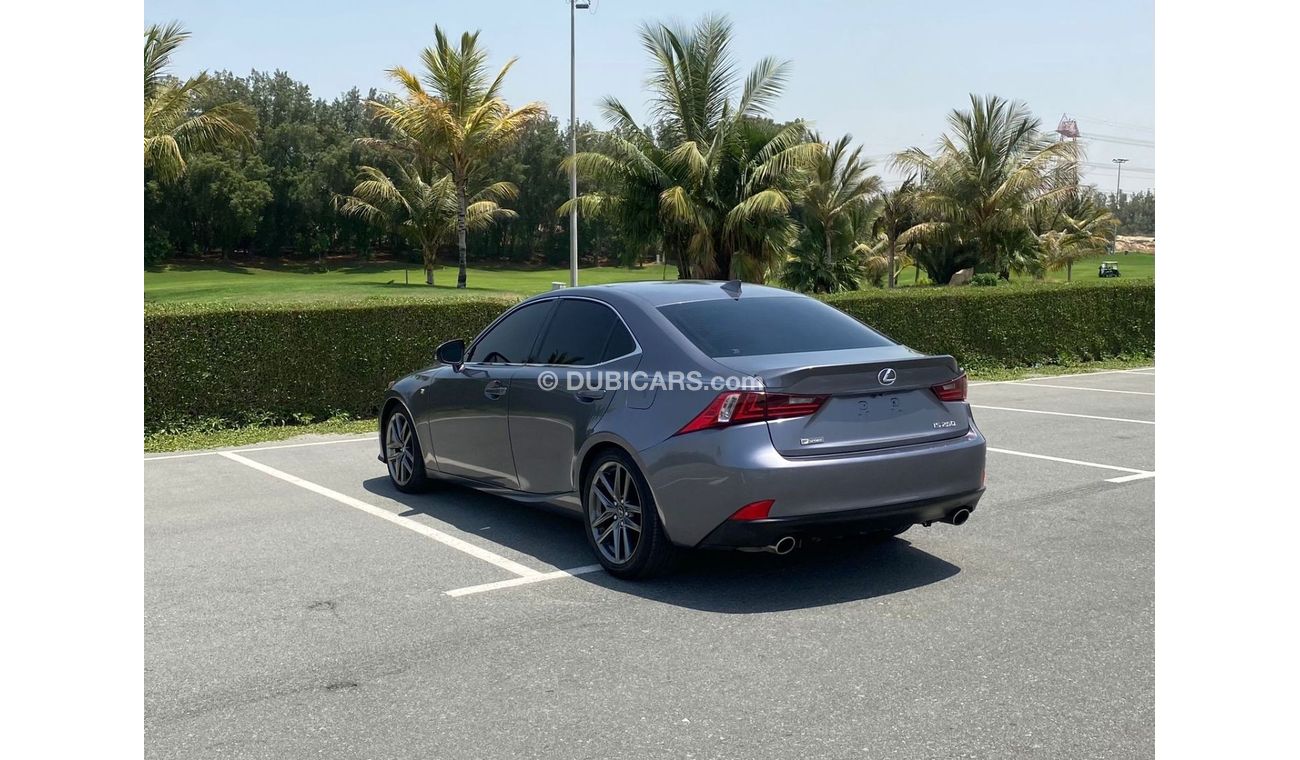 Used Lexus IS250 Platinum 2015 for sale in Dubai - 631650