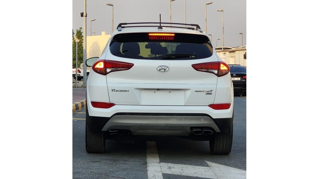 Used Hyundai Tucson American 2017 for sale in Dubai - 766471