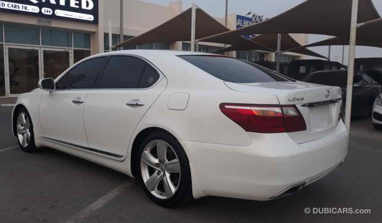 Used Lexus LS460 2012 for sale in Sharjah - 255243