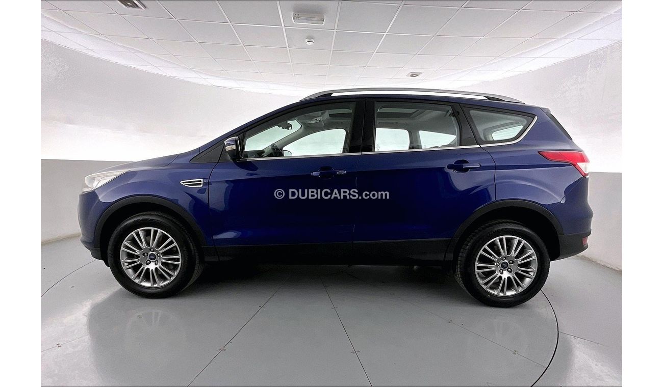 Used Ford Escape SE 2016 for sale in Dubai - 692633