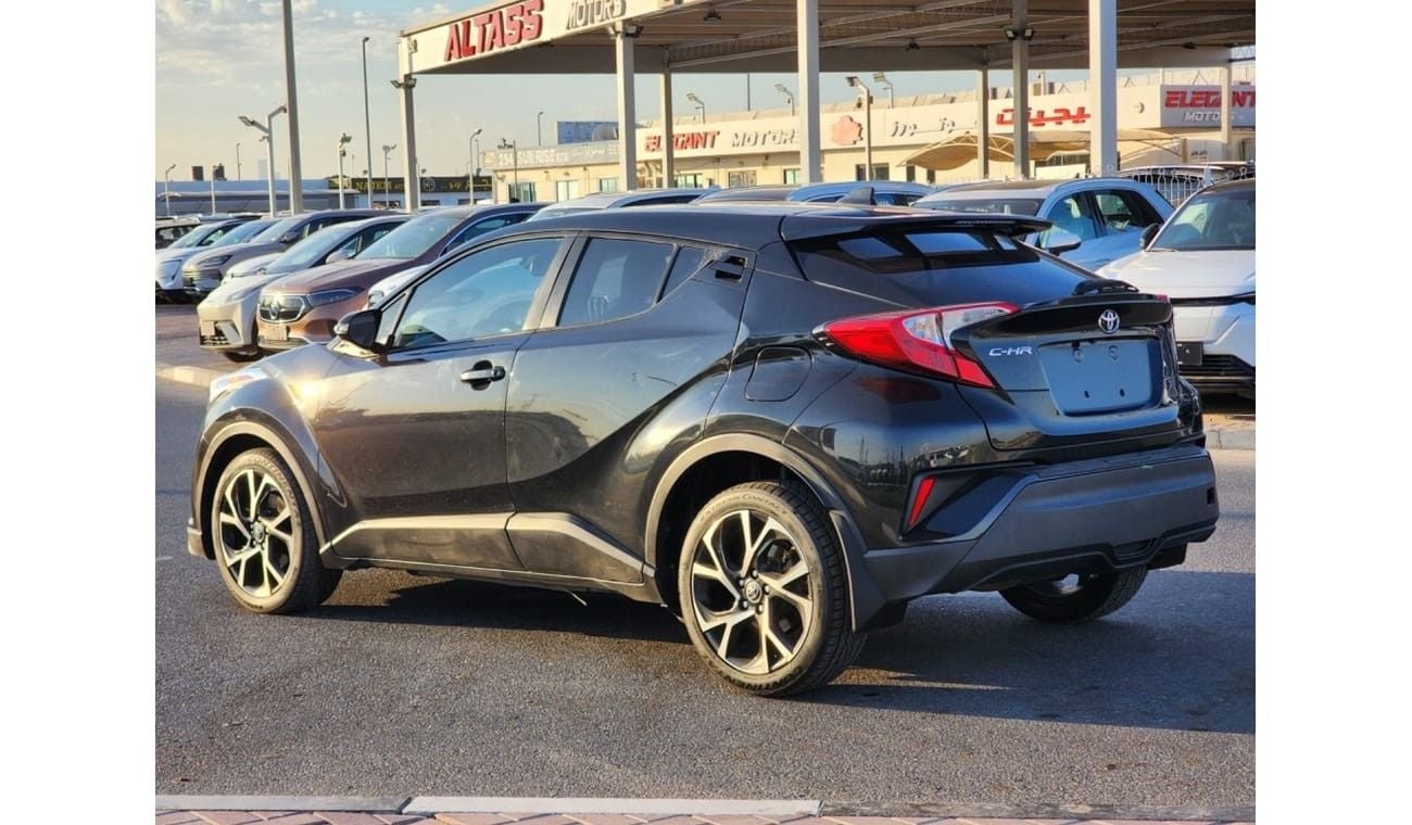 Used TOYOTA CHR Full Option 2017 for sale in Dubai - 790852