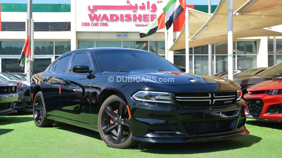 Used Dodge Charger R/T Hemi 2016 for sale in Dubai - 388300