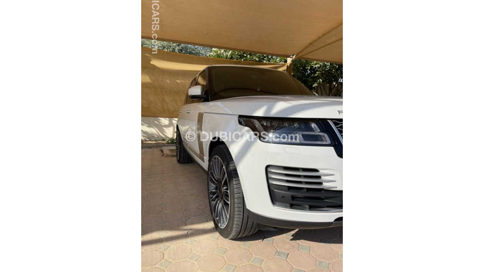 Used Land Rover Range Rover fully loaded 2020 for sale in Al Ain - 379487
