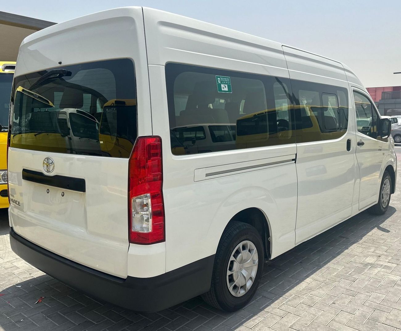 Used Toyota Hiace Commuter GL High Roof 2019 for sale in Dubai - 757464