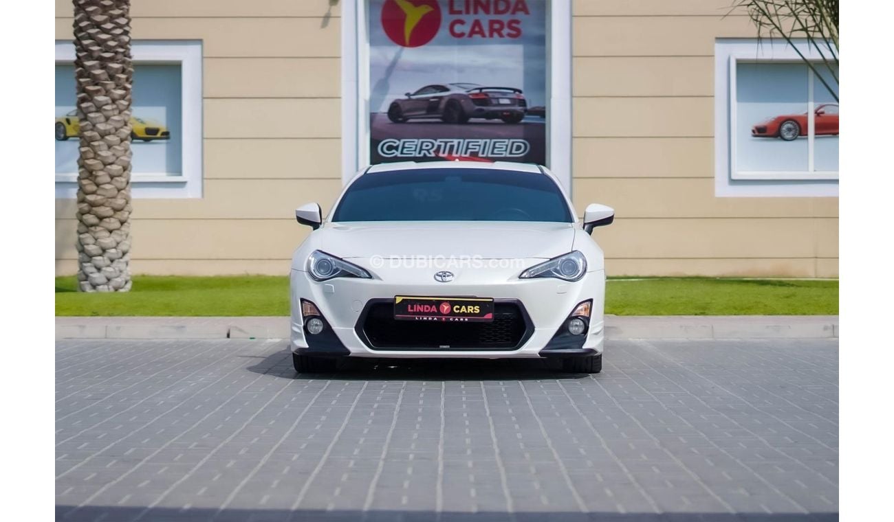 Used Toyota 86 2015 for sale in Dubai - 640273