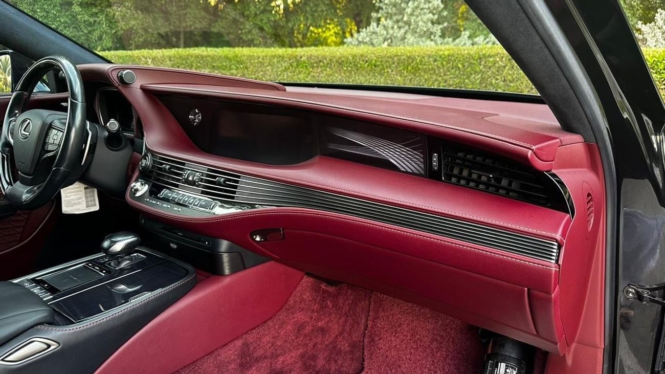 Used Lexus LS500 Platinum 2018 for sale in Dubai - 707051