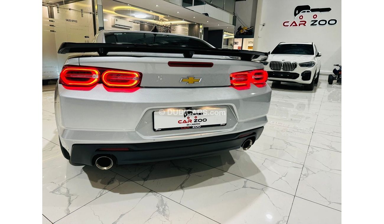 Used Chevrolet Camaro LT2 2019 for sale in Dubai - 655933