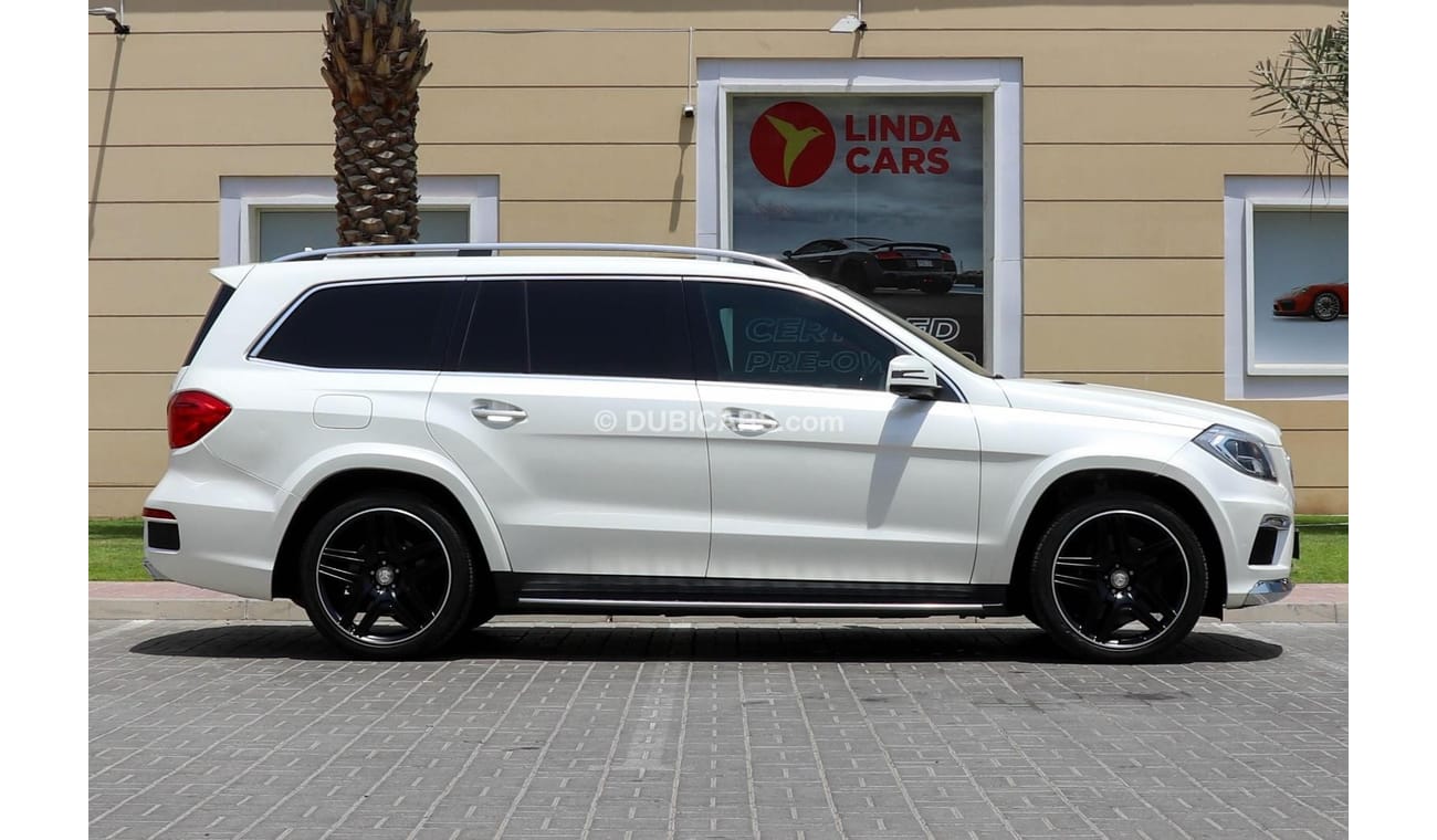 Used Mercedes-Benz GL 500 X166 2015 for sale in Dubai - 634140