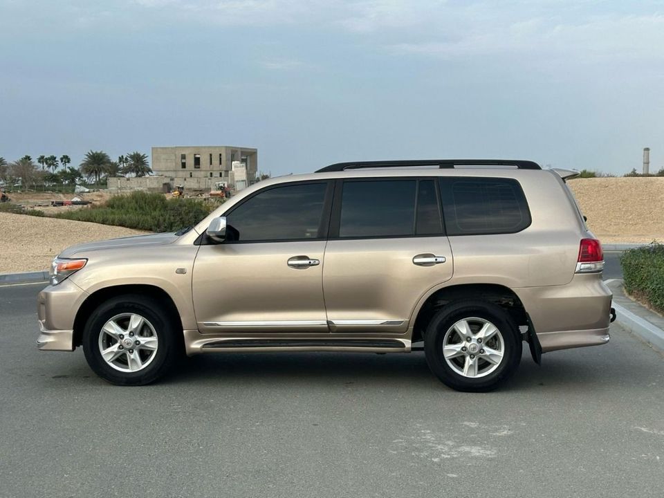 New Toyota Land Cruiser 2010 for sale in Dubai - 834264